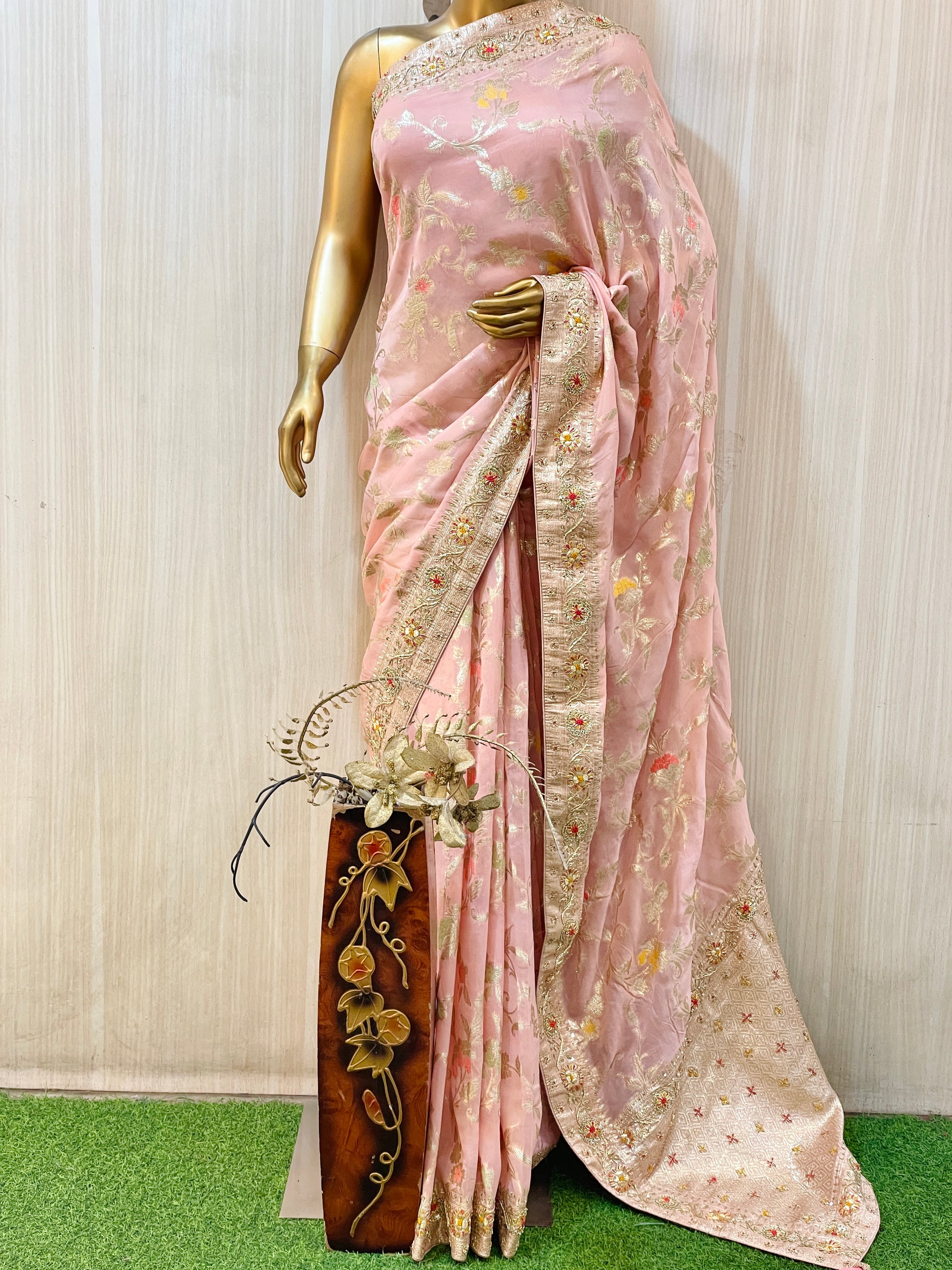 Rupanshi Khadi Saree